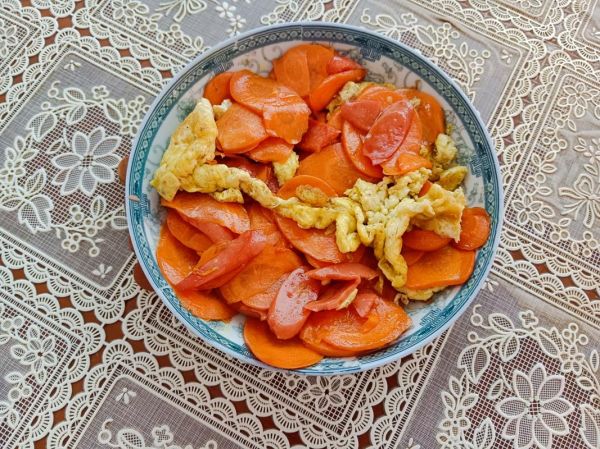 红萝卜炒鸡蛋怎么做才好吃_红萝卜炒鸡蛋的家常窍门-第2张图片-山城妙识