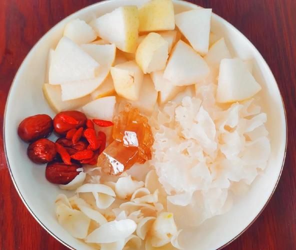 银耳百合汤能天天喝吗_长期饮用注意事项-第2张图片-山城妙识