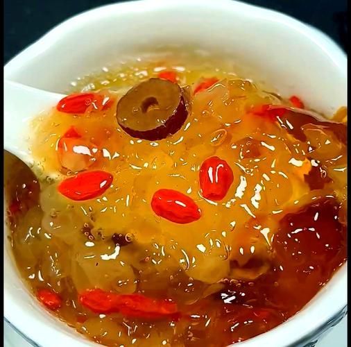 桃胶雪燕皂角米小孩能吃吗_适合几岁吃-第1张图片-山城妙识