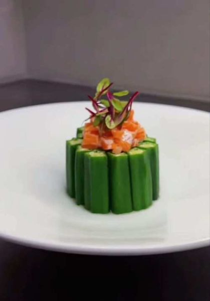 冷菜围边怎么摆造型_冷菜围边点缀用什么材料-第3张图片-山城妙识