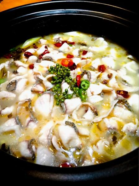 酸菜鱼火锅怎么做_酸菜鱼火锅的窍门-第1张图片-山城妙识