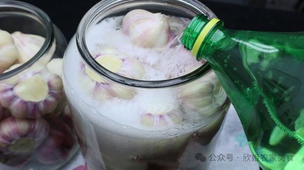雪碧糖蒜怎么腌制_雪碧糖蒜的腌制方法-第2张图片-山城妙识