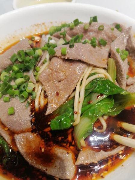 猪肝面热量高吗_猪肝面补血效果怎么样-第1张图片-山城妙识
