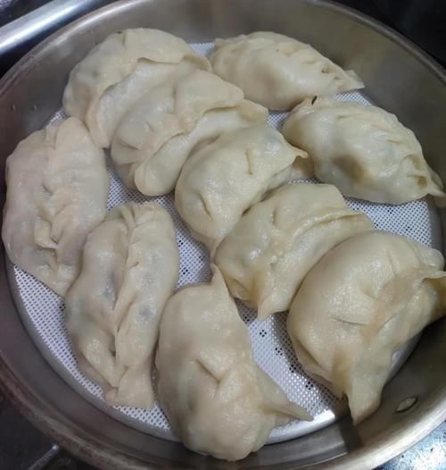 角瓜鸡蛋蒸饺怎么做_蒸多久才熟-第1张图片-山城妙识