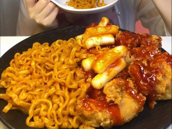 火鸡面吃播怎么做_火鸡面吃播用什么镜头-第3张图片-山城妙识 火鸡面吃播怎么做_火鸡面吃播用什么镜头-第3张图片-山城妙识