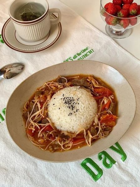 金针菇肥牛饭怎么做_肥牛饭酱汁比例是多少-第1张图片-山城妙识