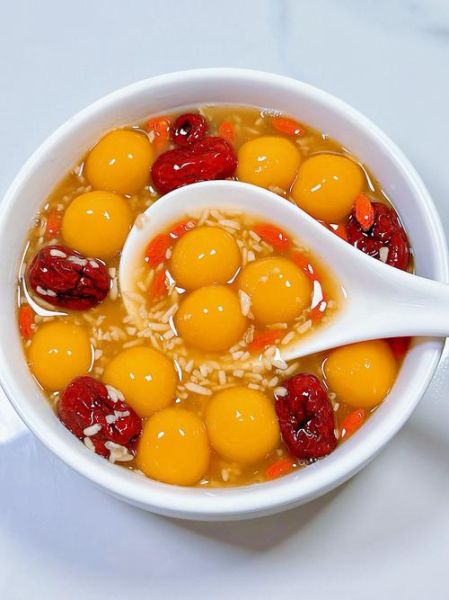 汤圆酒酿羹怎么做_酒酿小汤圆做法窍门-第1张图片-山城妙识