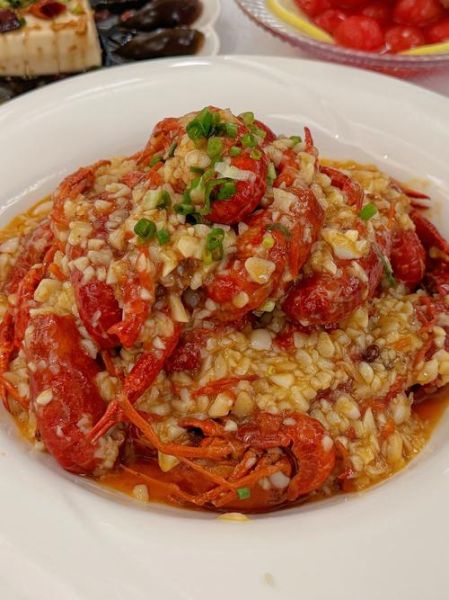 蒜泥龙虾怎么做才入味_蒜泥龙虾的做法大全窍门-第1张图片-山城妙识 蒜泥龙虾怎么做才入味_蒜泥龙虾的做法大全窍门-第1张图片-山城妙识