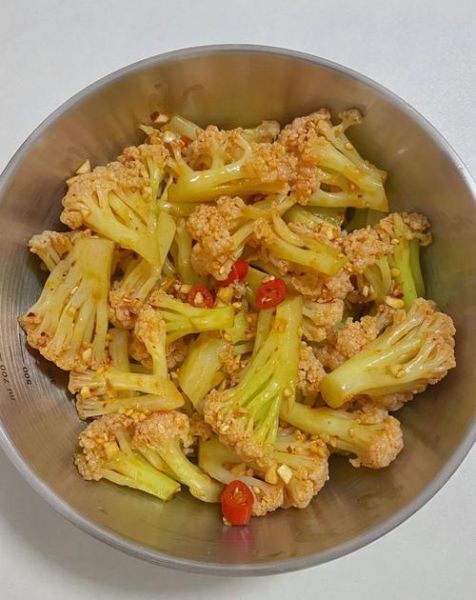 拌花菜怎么做好吃_拌花菜需要焯水吗-第3张图片-山城妙识