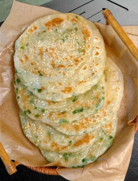 薄葱油饼怎么做_家常做法步骤详解-第1张图片-山城妙识