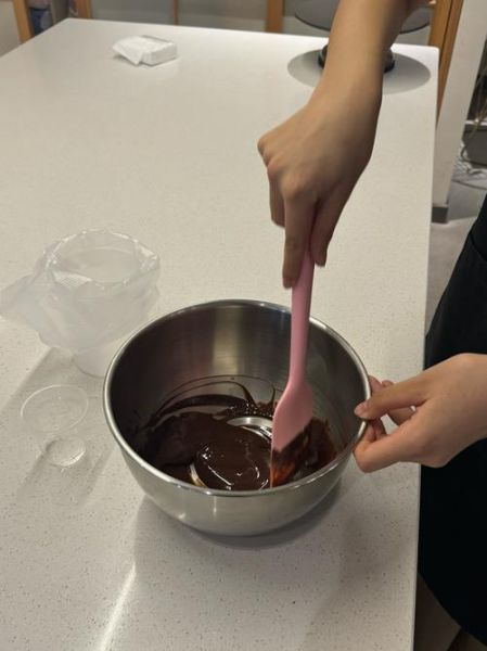 如何制作巧克力_巧克力怎么做才顺滑-第1张图片-山城妙识 如何制作巧克力_巧克力怎么做才顺滑-第1张图片-山城妙识