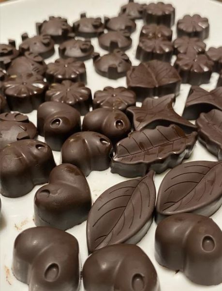 如何制作巧克力_巧克力怎么做才顺滑-第2张图片-山城妙识 如何制作巧克力_巧克力怎么做才顺滑-第2张图片-山城妙识