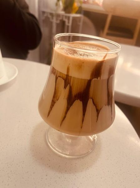 摩卡咖啡怎么喝才正确_摩卡咖啡要不要搅拌-第2张图片-山城妙识 摩卡咖啡怎么喝才正确_摩卡咖啡要不要搅拌-第2张图片-山城妙识