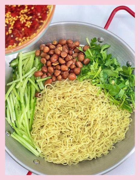 雪碧冷面怎么做_雪碧冷面需要哪些材料-第3张图片-山城妙识