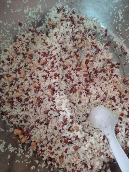 红豆五花肉粽子怎么做_新手零失败技巧-第1张图片-山城妙识 红豆五花肉粽子怎么做_新手零失败技巧-第1张图片-山城妙识