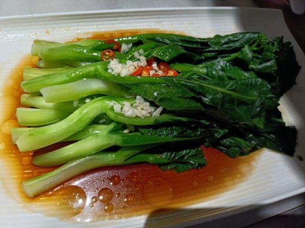 广式白灼芥兰酱汁怎么调_白灼芥兰用什么酱油-第2张图片-山城妙识