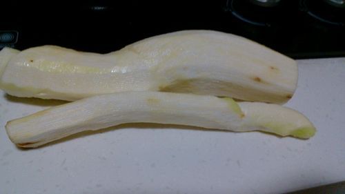 茭白要削皮吗_茭白去皮技巧-第2张图片-山城妙识