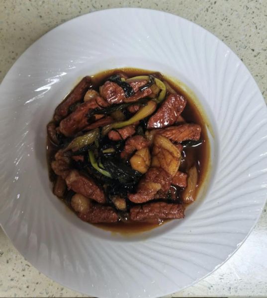 红烧肉怎么炒糖色_红烧肉上色用冰糖还是白糖-第3张图片-山城妙识