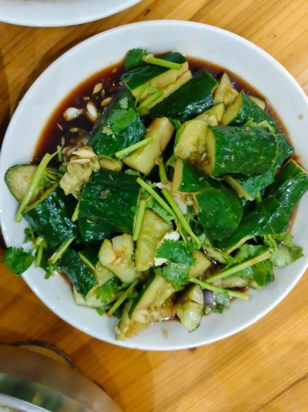 凉拌手拍青瓜怎么做_手拍青瓜要不要焯水-第1张图片-山城妙识 凉拌手拍青瓜怎么做_手拍青瓜要不要焯水-第1张图片-山城妙识