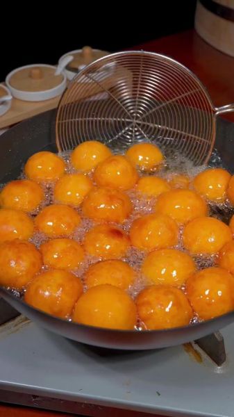 红薯丸子怎么炸才蓬松_红薯丸子用面粉还是糯米粉-第3张图片-山城妙识