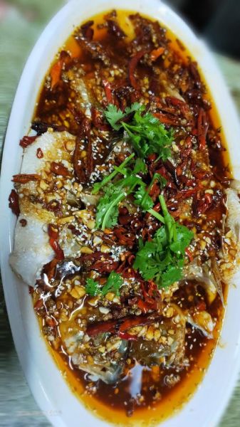 蒜爆鱼怎么做_蒜爆鱼最正宗的做法-第1张图片-山城妙识