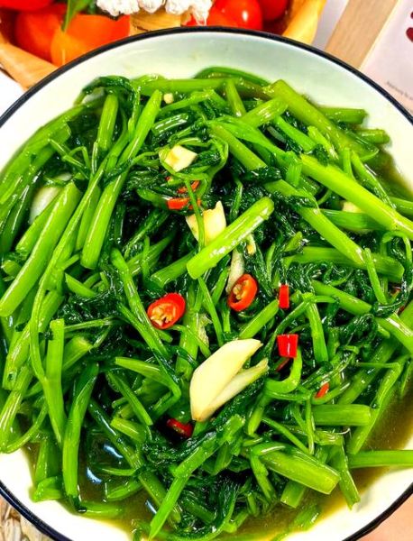 空心菜炒多久_空心菜炒几分钟才脆嫩-第1张图片-山城妙识