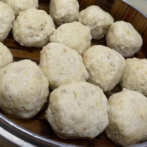 蒸丸子怎么蒸才松软_蒸丸子家常做法大全-第1张图片-山城妙识 蒸丸子怎么蒸才松软_蒸丸子家常做法大全-第1张图片-山城妙识