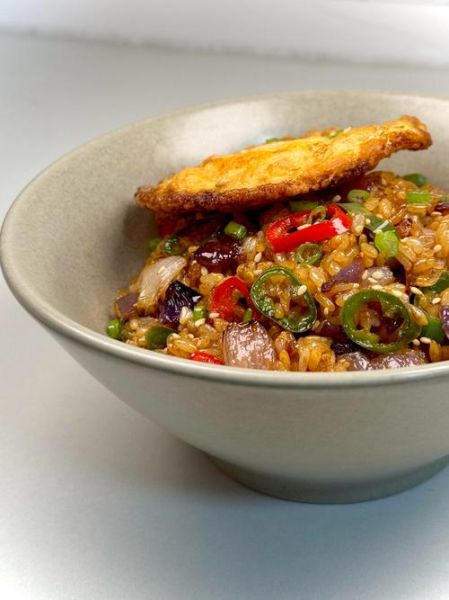 洋葱炒饭怎么炒好吃_洋葱炒饭用隔夜饭吗-第1张图片-山城妙识
