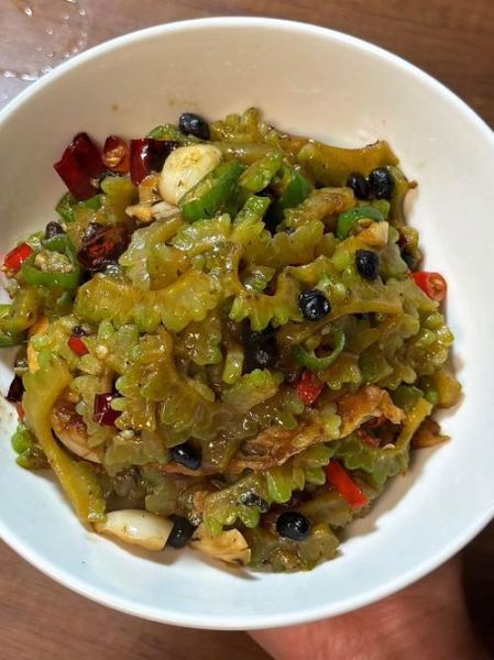 苦瓜炒什么好吃又营养_苦瓜炒蛋还是炒肉-第3张图片-山城妙识 苦瓜炒什么好吃又营养_苦瓜炒蛋还是炒肉-第3张图片-山城妙识