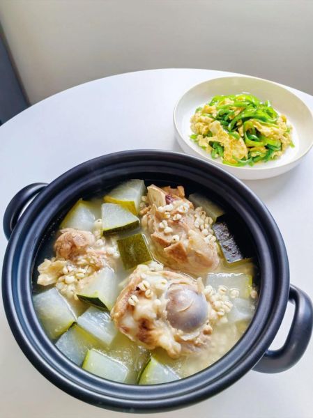 冬瓜大骨头汤怎么炖好喝_冬瓜大骨头汤的做法窍门-第2张图片-山城妙识