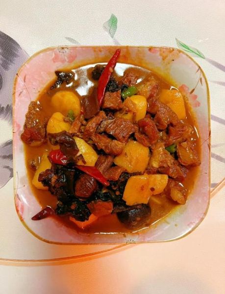 高压锅土豆炖牛肉怎么做_需要多长时间-第3张图片-山城妙识