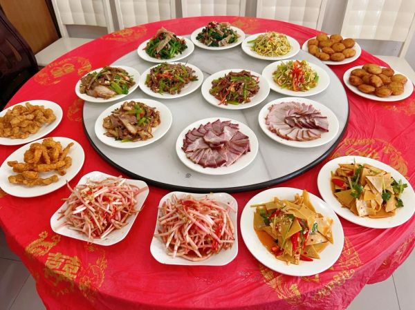 农村8凉8热宴席菜谱有哪些_怎么做才地道-第1张图片-山城妙识