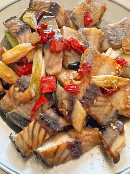 干鲅鱼怎么做好吃_干鲅鱼的家常做法大全-第2张图片-山城妙识