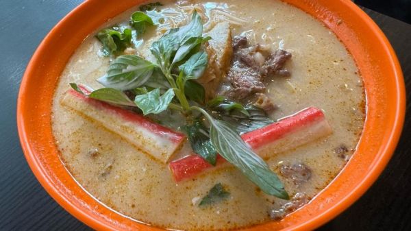 冬荫功1电影剧情解析_冬荫功1打斗场面分析-第2张图片-山城妙识