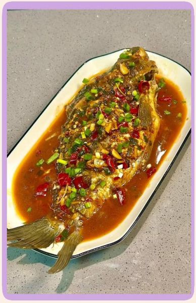 红烧鱼鱼皮怎么不粘锅_红烧鱼不破皮技巧-第2张图片-山城妙识