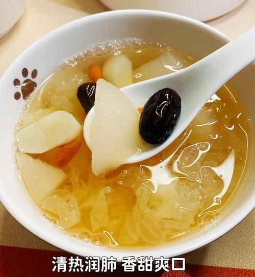 银耳汤怎么做_银耳汤的做法步骤详解-第1张图片-山城妙识 银耳汤怎么做_银耳汤的做法步骤详解-第1张图片-山城妙识