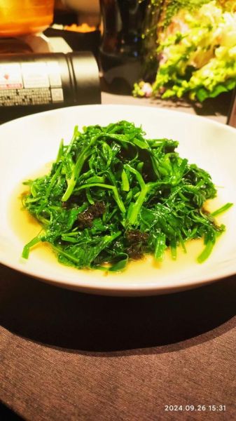 豌豆尖怎么炒才嫩_豌豆尖焯水几分钟-第1张图片-山城妙识