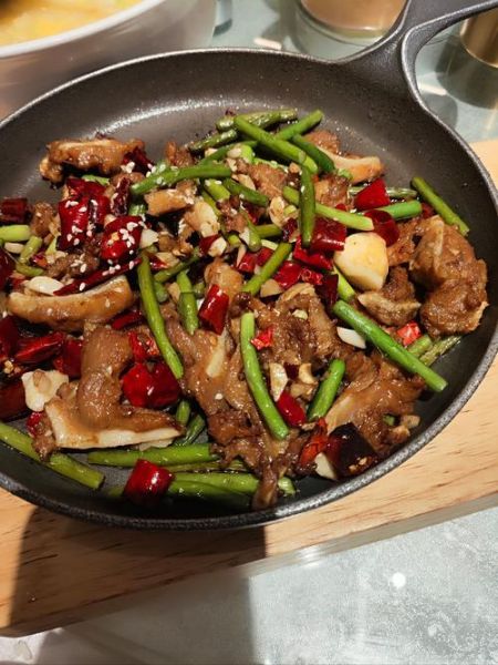 安徽菜有哪些经典做法_徽菜家常菜谱大全-第1张图片-山城妙识 安徽菜有哪些经典做法_徽菜家常菜谱大全-第1张图片-山城妙识