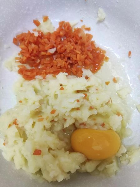 胡萝卜泥饼怎么做_胡萝卜泥饼的做法大全-第1张图片-山城妙识 胡萝卜泥饼怎么做_胡萝卜泥饼的做法大全-第1张图片-山城妙识