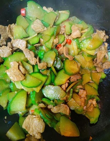 佛手瓜炒肉片怎么做_佛手瓜炒肉片用焯水吗-第1张图片-山城妙识 佛手瓜炒肉片怎么做_佛手瓜炒肉片用焯水吗-第1张图片-山城妙识