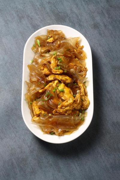 粉皮炒鸡蛋怎么炒不粘锅_粉皮炒鸡蛋窍门-第1张图片-山城妙识