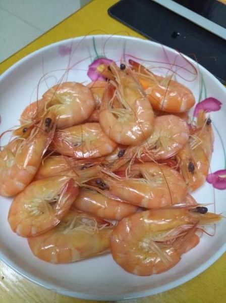 水煮虾用冷水还是热水_水煮虾热水下锅还是冷水下锅-第1张图片-山城妙识