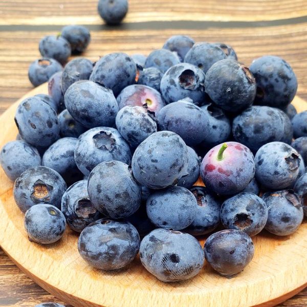 蓝莓有什么功效与作用_蓝莓一天吃多少粒最好-第2张图片-山城妙识