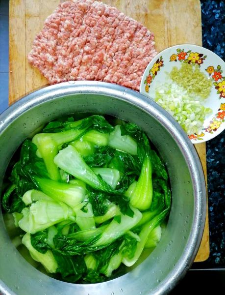 香菇油菜馅怎么调_香菇油菜馅做法窍门-第2张图片-山城妙识 香菇油菜馅怎么调_香菇油菜馅做法窍门-第2张图片-山城妙识