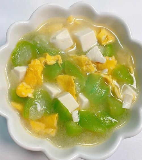 素丝瓜汤怎么做_丝瓜汤要不要焯水-第1张图片-山城妙识 素丝瓜汤怎么做_丝瓜汤要不要焯水-第1张图片-山城妙识