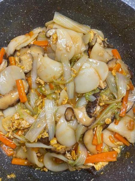 年糕怎么炒好吃_年糕炒之前要焯水吗-第3张图片-山城妙识