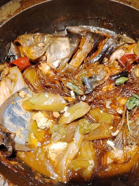 铁锅炖鱼怎么做_铁锅炖鱼放什么配菜-第1张图片-山城妙识