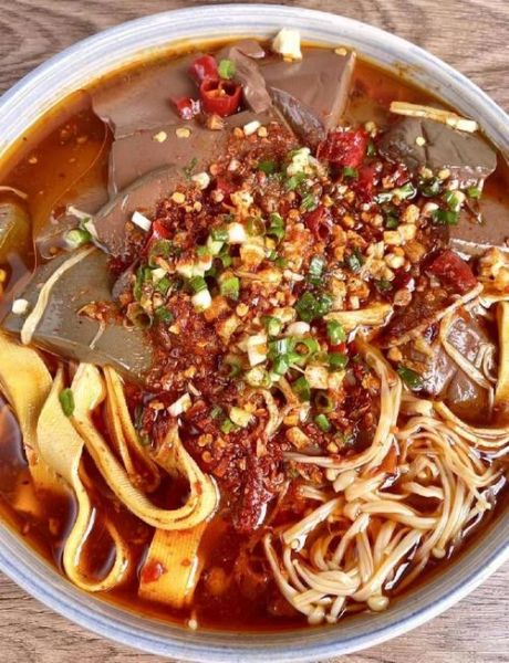 炒鸭血放什么配菜_鸭血炒什么好吃-第2张图片-山城妙识