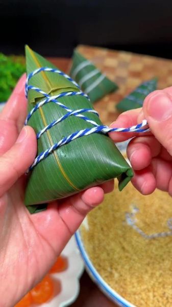 四角粽子怎么包_四角粽子手法视频教学-第1张图片-山城妙识