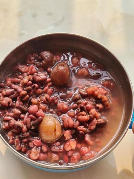 红豆汤怎么煮不苦_红豆汤要泡多久-第3张图片-山城妙识 红豆汤怎么煮不苦_红豆汤要泡多久-第3张图片-山城妙识